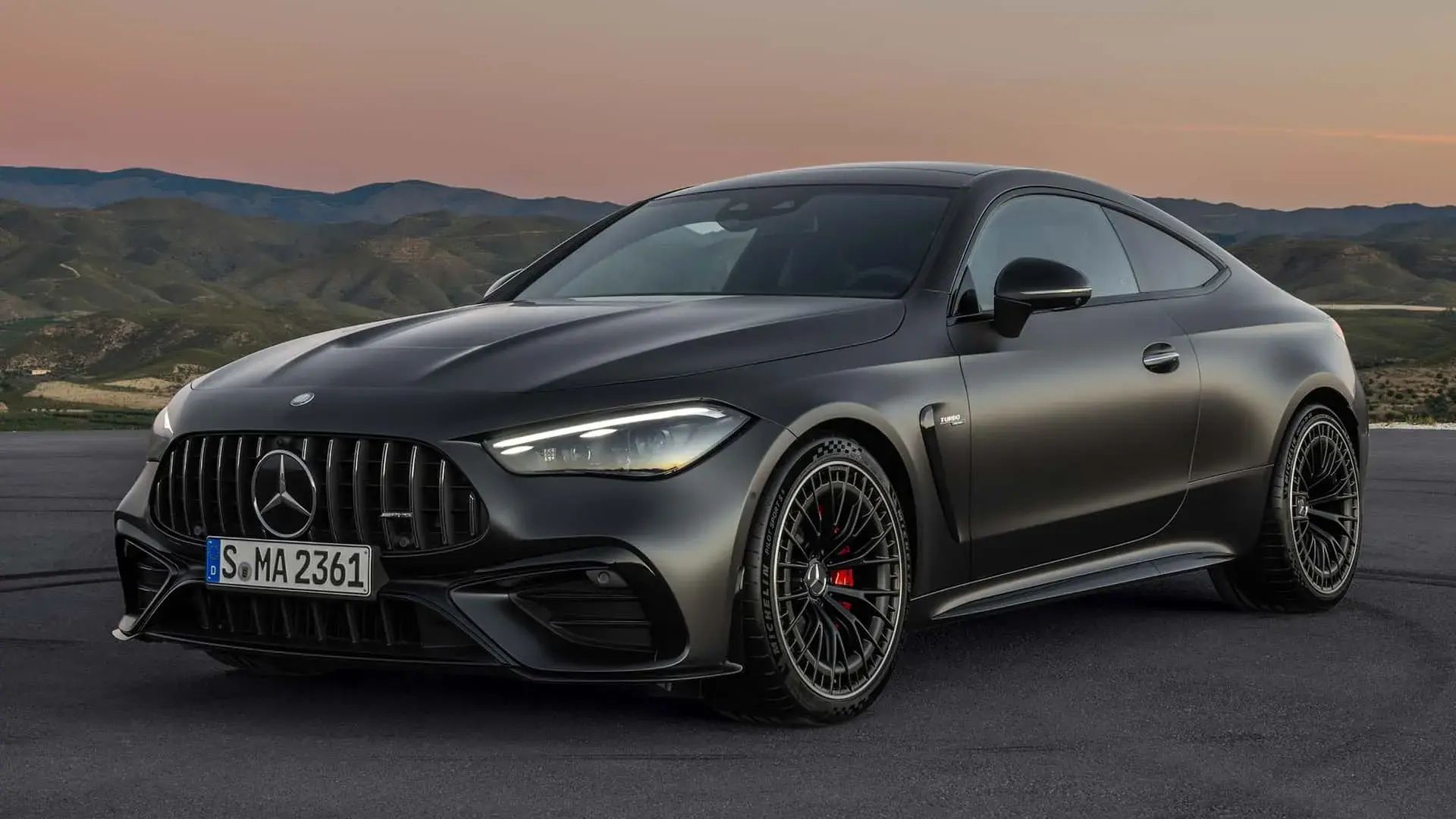 Mercedes-AMG Promete Durabilidade Estendida Para Seu Icônico Motor V8 ...