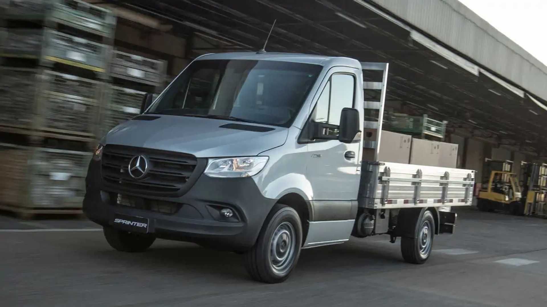 Surpreenda-se: 10 Caminhões Que Você Pode Dirigir Com A CNH B - IPVA ...